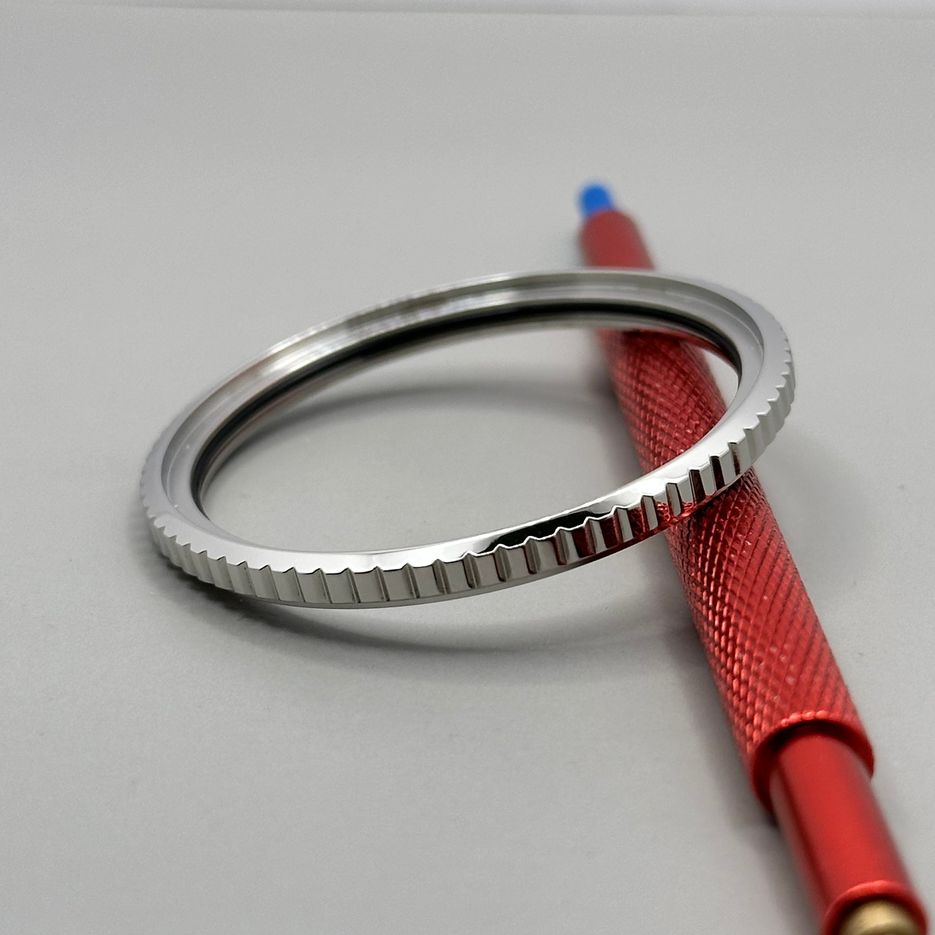 SKX007/SRPD Slim Polished Silver MM Bezel - New – Secondhand Mods