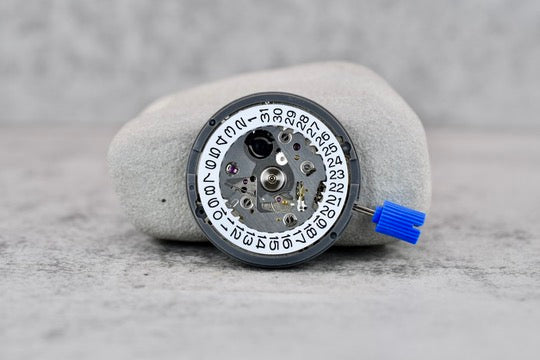 NH35 Movement - White date wheel - Broken Stem – Secondhand Mods