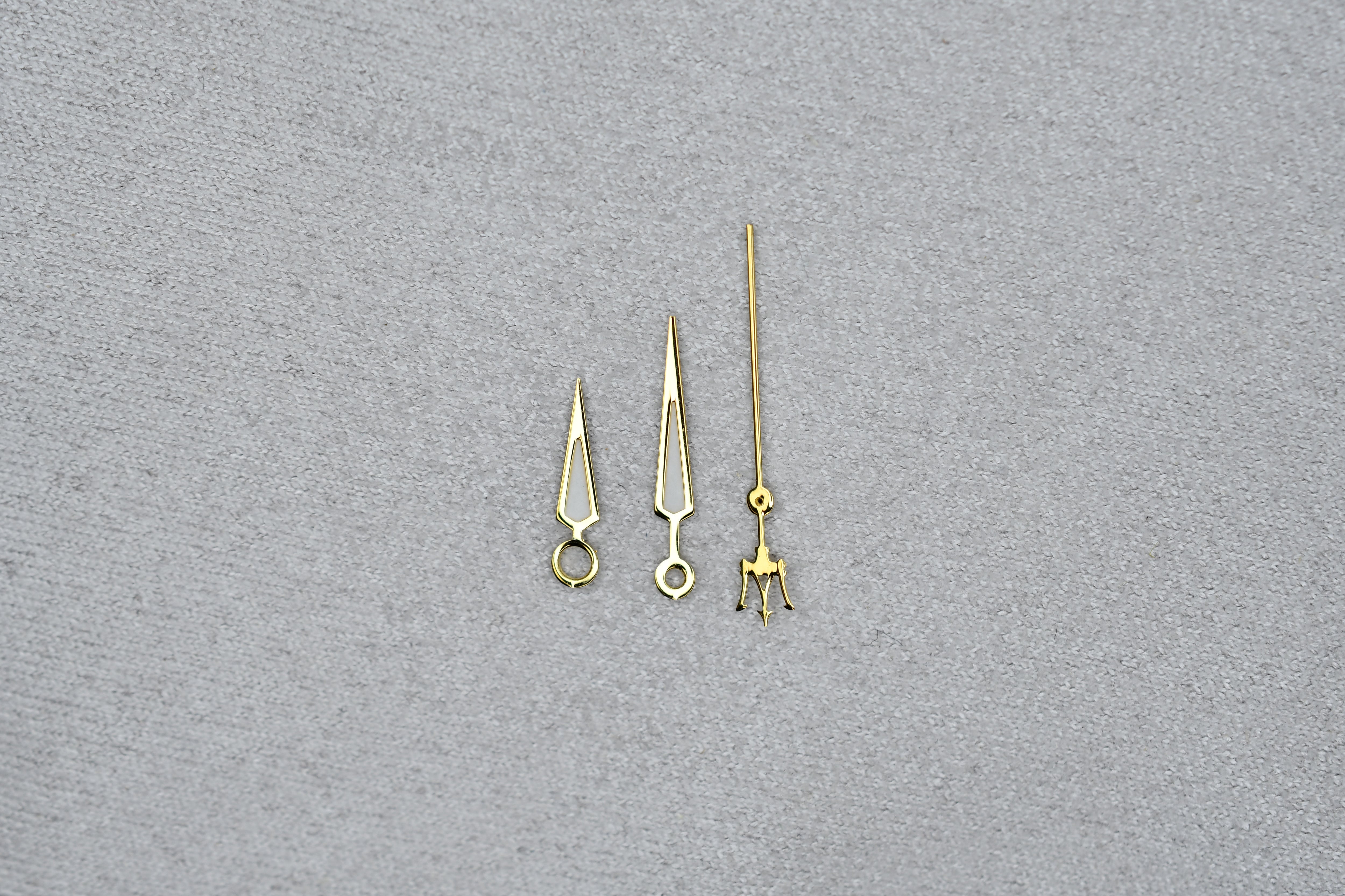 Polished Gold Dagger Hand Set – Secondhand Mods