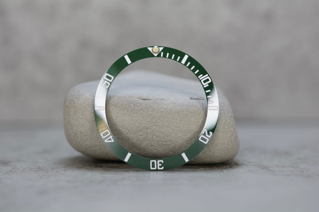 SKX031 Sub-Style Green Ceramic Bezel Insert – Secondhand Mods