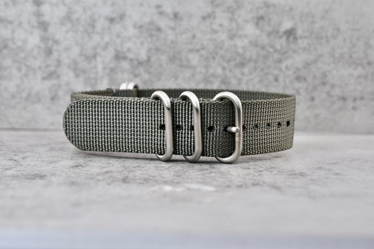 Military Grey Pass-Through Zulu Strap, 22mm - New – Secondhand Mods