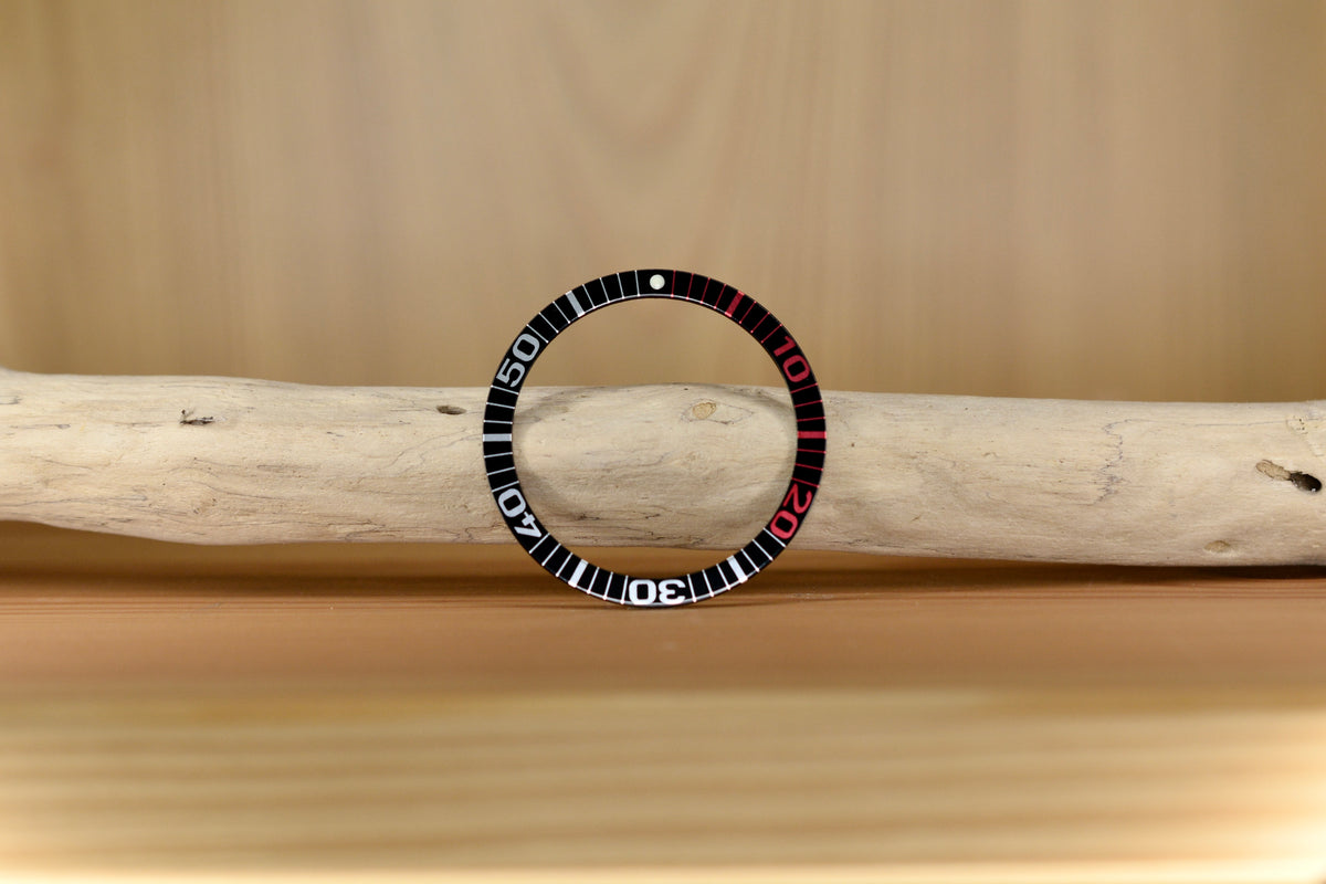 SKX007/SRPD Flat Aluminum Bezel Insert - Red Racer – Secondhand Mods