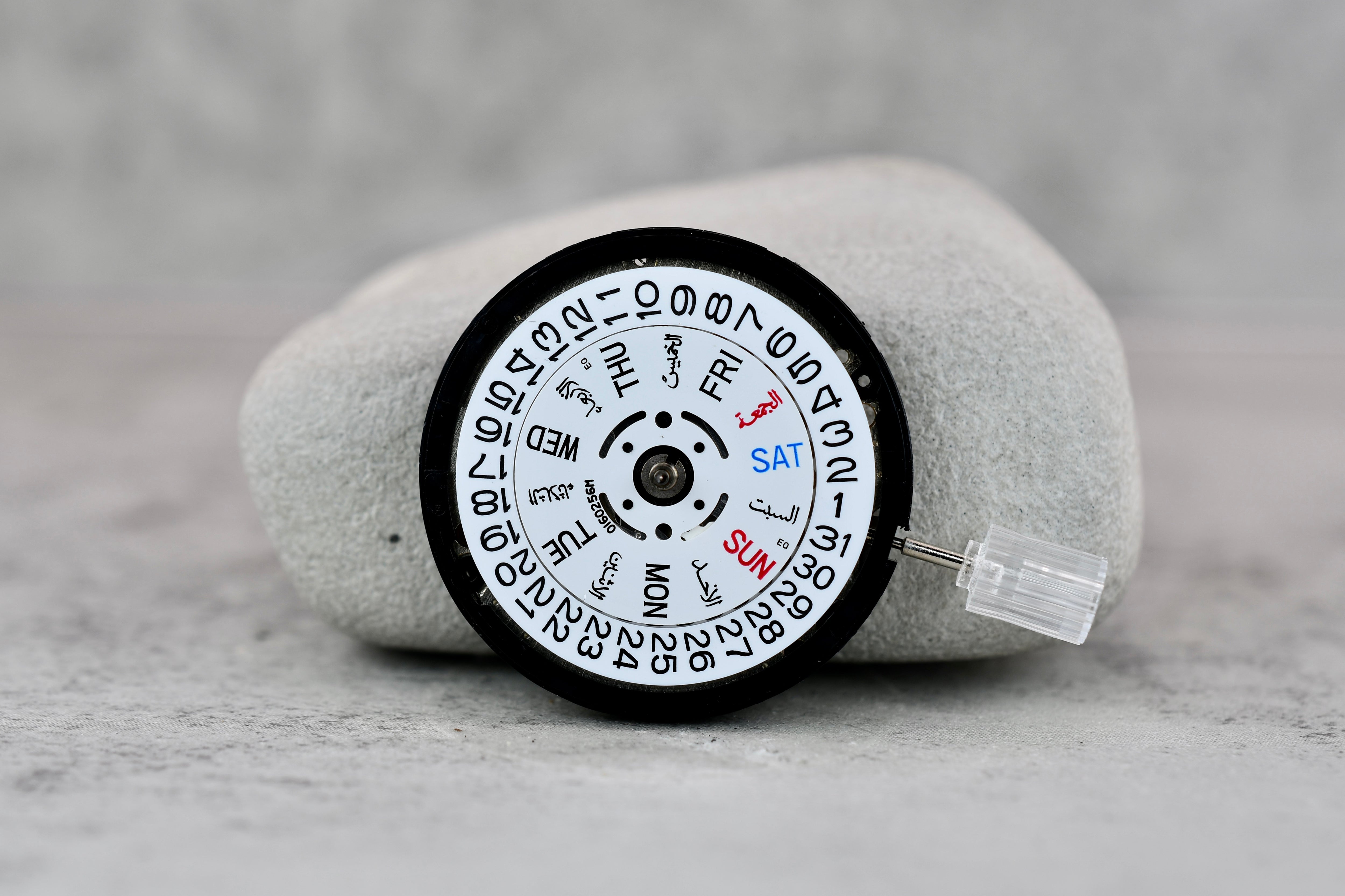 OEM Seiko 7S36C Movement - White/Arabic Day/Date Wheel - 3 o'clock ori ...